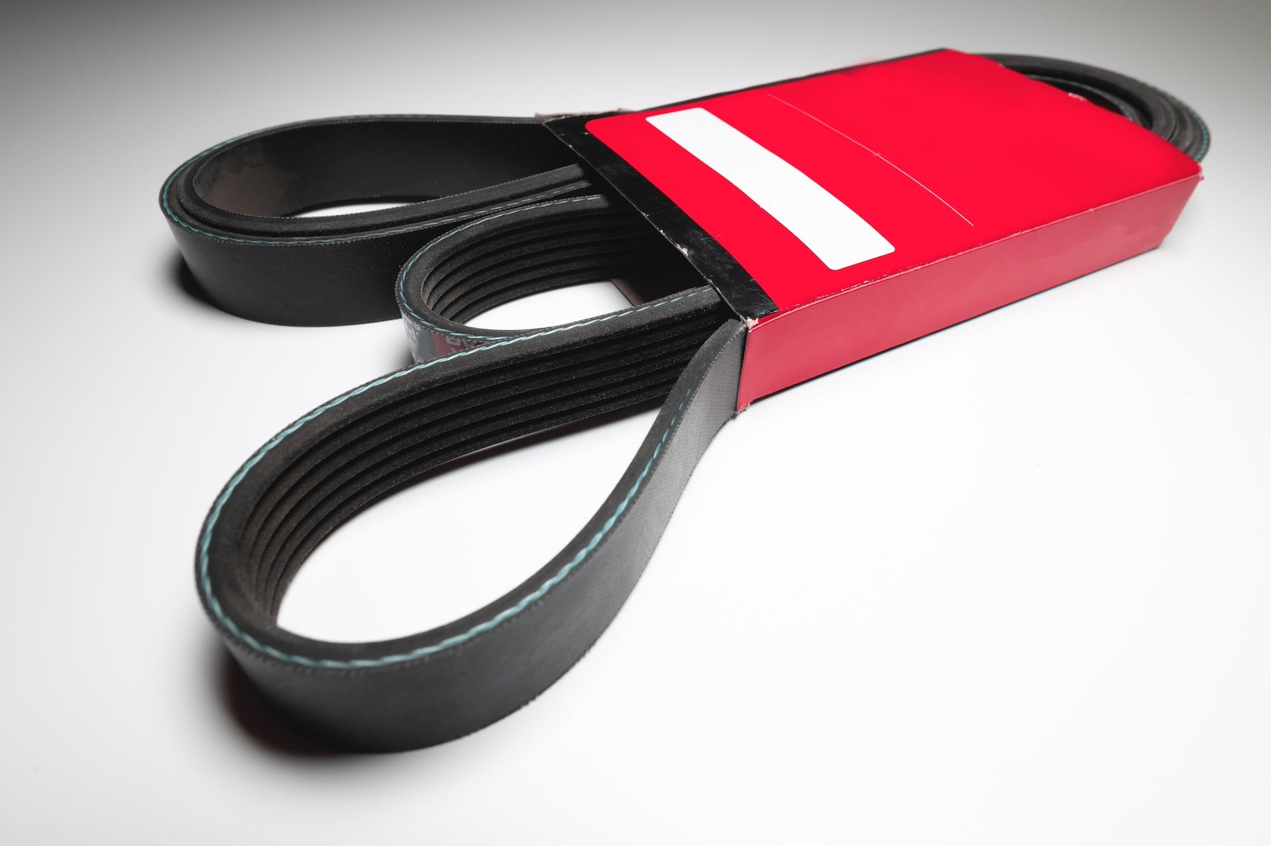 What does a car’s auxiliary belt do? – Haynes Manuals Australia