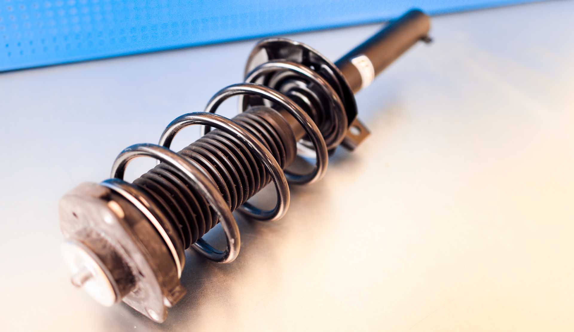 What goes wrong with suspension struts? – Haynes Manuals